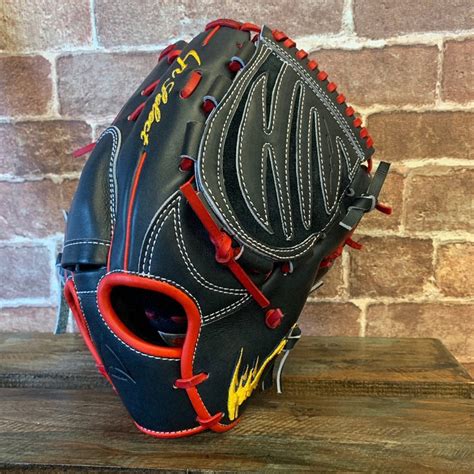 軟式オーダーグローブ 山本由伸モデル