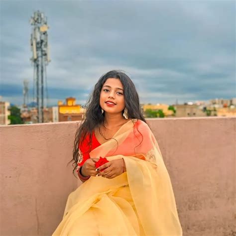 Přîýã Hansdagirl • Threads Say More