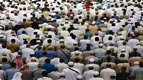 Saudi Arabia Reveals Hajj Restrictions Al Monitor The Middle Eastʼs