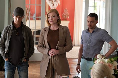 Why Is Shiv Roy S Wardrobe On Succession So Boring