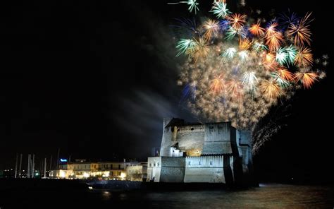 Napoli Tradizione Folklore E Storia La Festa Di Piedigrotta