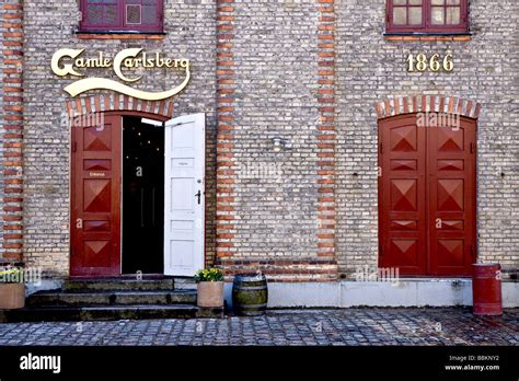 Carlsberg Brauereien Fotos Und Bildmaterial In Hoher Auflösung Alamy