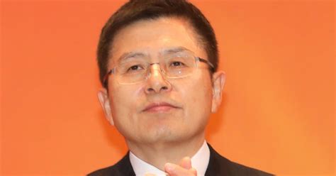 박수치는 황교안