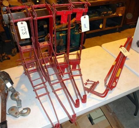 Qual Craft Pump Jacks Qty 4 With Two Pump Jack Braces Mayo Auction And Realty