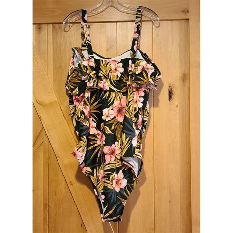 Kona Sol Size 24w Black Pink Tropical Ruffle Depop