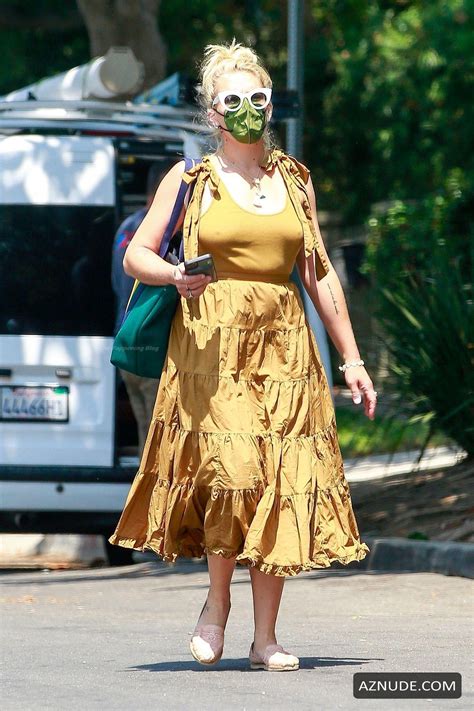 Busy Philipps Sexy Seen Braless In Yellow While Visiting A Friend In