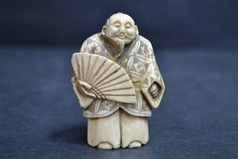 Signed Ivory Netsuke Man With Fan Netsuke Oriental