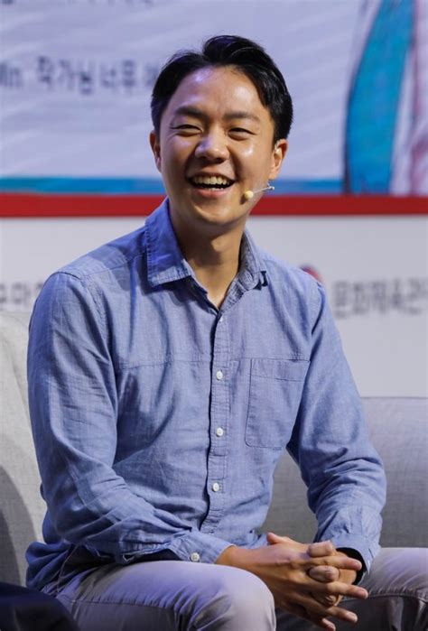 웹소설 쓰는 의사 정말 생명이 최우선인 세상 맞나요 파이낸셜뉴스