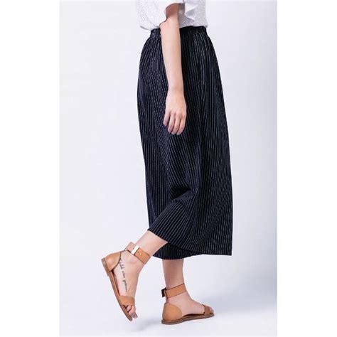 Named Ninni Elastic Waist Culottes Paper Pattern Spool Of Thread