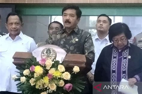 Menko Hadi Hasil Rekapitulasi Nasional Selesai Tepat Waktu Malang