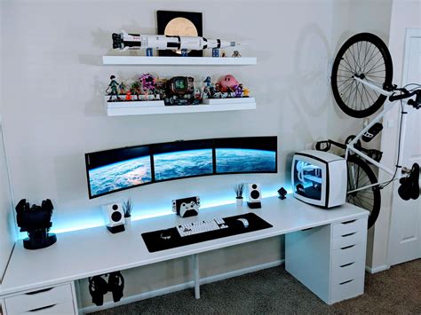 Peek Inside Space Fun Funny Funny Pics Setup Desk Home Office Setup