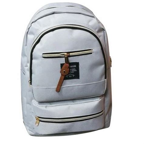 White School Backpack At Rs 400piece In New Delhi Id 18233386097