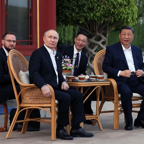 Путин и Си Цзиньпин очень подробно обсудили Украину в формате тет а тет