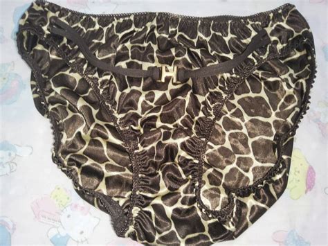 Yahooオークション 未ホムクリ 難あり 未洗 女性用の下着 ショーツ