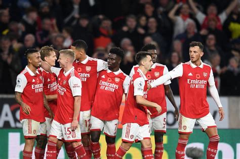 Martin Odegaard Shrugs Off Pressure As Arsenal Dare To Dream Of Premier