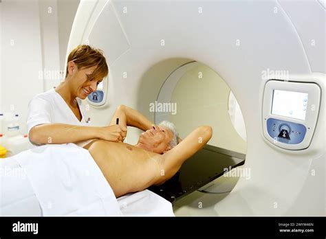 Tomotherapy Hi Art Type Of Radiation Therapy In Which The Radiation