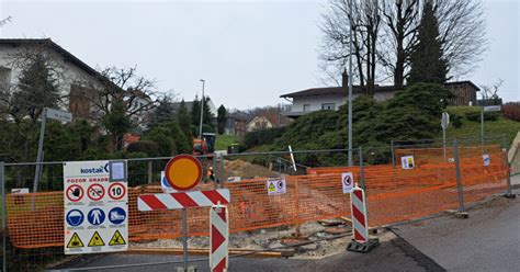 Na Vidmu V Kr Kem Za Eli Z Urejanjem Ulice Pot Na Pol Co Radio Bre Ice Eu