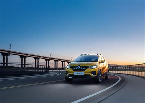 Colin On Cars Road Review Renault Triber 1 5 Prestige Colin On Cars
