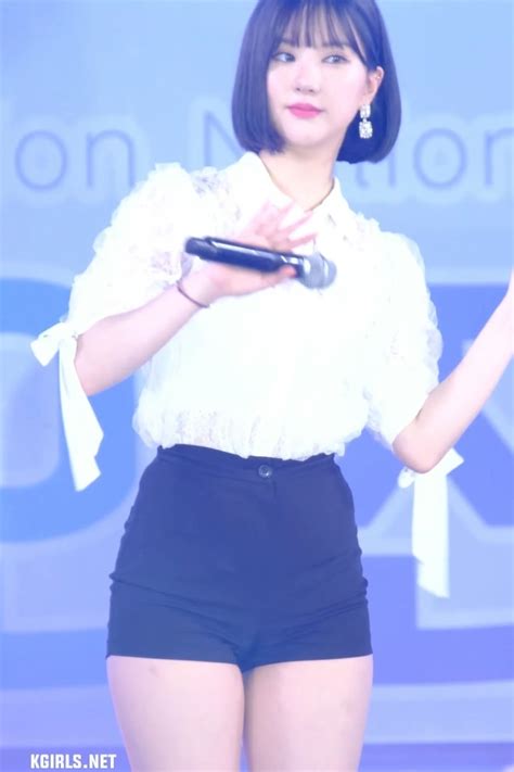 바지가 작아서 불편한 여자친구 은하 그냥 은꼴 윤아저장소 Kgirls Net