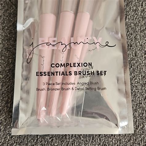 Jazmine Beauty Makeup Limited Edition Jazmine Beauty Complexion Essential Brush Set Poshmark
