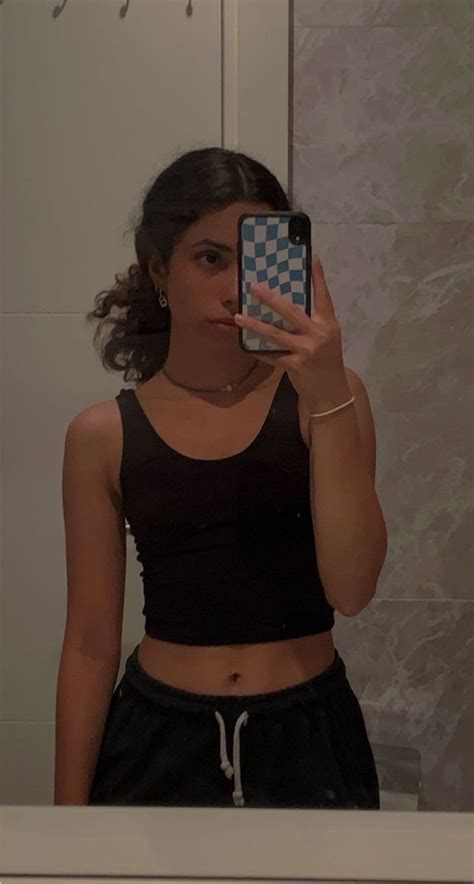 Joleeeen adlı kullanıcının Fake acc panosundaki Pin