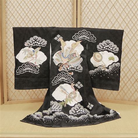 黒地絞り・刺繍兜【男の子】 和服専門店 おはつぎ