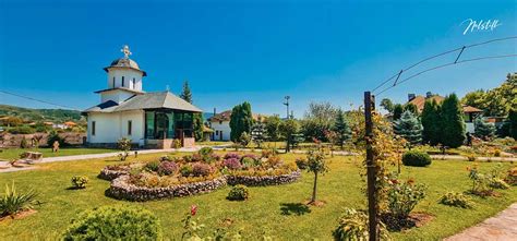 Schitul Ostrov Insula Cu Minuni Mănăstirea Dintre Ape