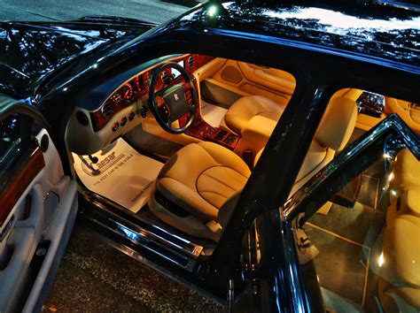 新着！01「王様・御姫様ごっこ」号！ シーザー・ブログ2