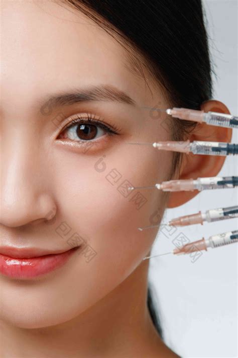 做面部注射的青年女人图片 包图网企业站