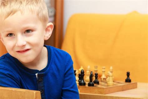 4 errores que cometemos con los niños superdotados Eres Mamá