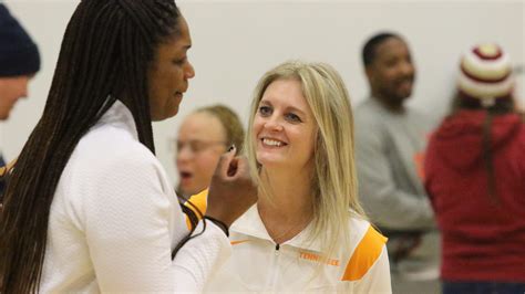 Lady Vols Basketball Kellie Harper Sees Imari Berry Lauren Hassell