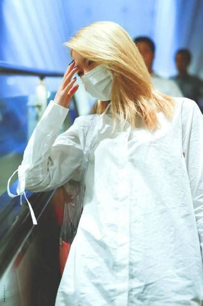 火箭少女101成員孟美岐、吳宣儀、楊超越、等全體成員現身高鐵站 每日頭條