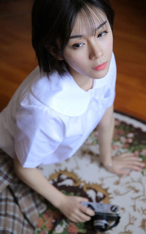 极品尤物美女学生妹制服诱惑性感闺房美女写真集