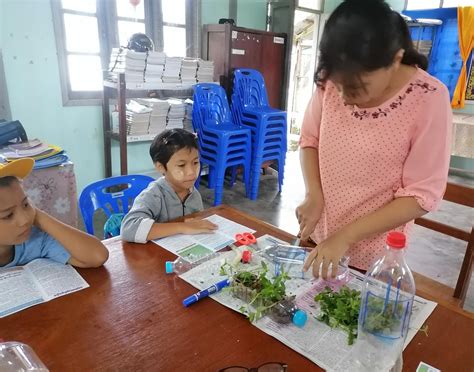 ရေဖြူမြို့နယ် လူထုအခြေပြုဗဟိုဌာန Community Centre ခန်းမတွင် စွန့်ပစ
