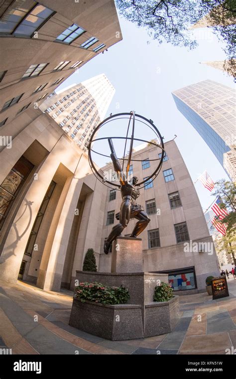Rockefeller Center Statue Of Atlas Fifth Avenue Manhattan New York