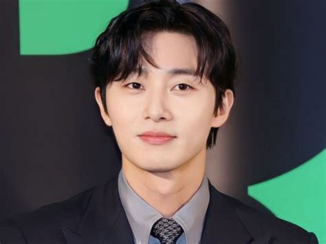 Won Ji An Dan Park Seo Joon Siap Bintangi Drama Rom Com Jtbc Waiting