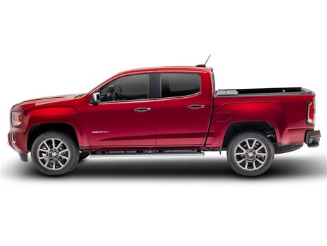 RealTruck RetraxPRO MX Manual Retractable Tonneau Cover RealTruck