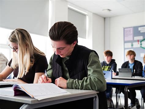 gcses and functional skills city of portsmouth college