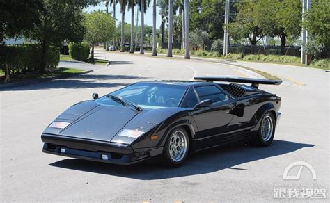 Countach Lo Res