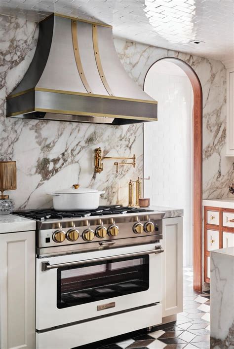 22 Stunning Range Hood Ideas For Every Style Kitchen