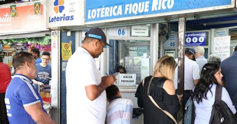 Prêmio estimado da Mega da Virada aumenta para R milhões