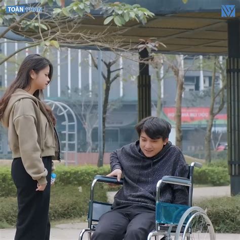 Chủ Tịch Bị Bạn Gái Khinh Thường Ruồng Bỏ Lại Gặp Được Chân Ái Giúp Sức