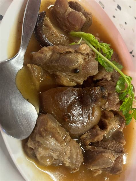 ซี่โครงหมูตุ๋นพริกไทยดำ ร้าน หยาง ข้าวต้มกุ๊ย ลาซาล By กุ๊ย ข้าวต้มหยาง