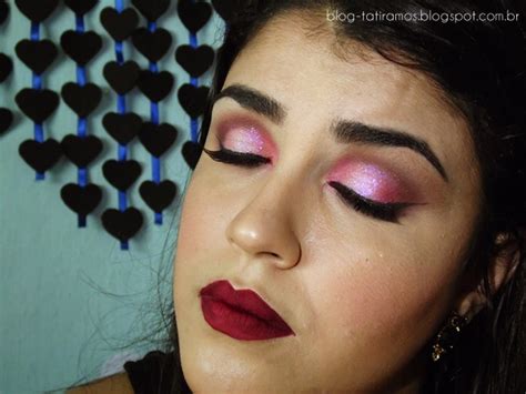 Tati Ramos Maquiagem Pálpebra Luz