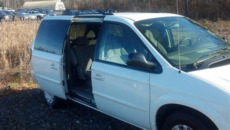 CheapUsedCars Sale Offers Used Car For Sale Chrysler Town Country MiniVan