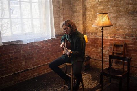 Learn To Play Major And Minor Triads Across The Guitar Neck London