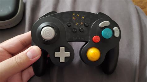 Original Gamecube Joystick Rubber Cover On PowerA Wireless Switch Gamecube Controller R Switch