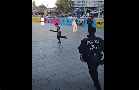 Un Enfant De 11 Ans A T Il été Arrêté Par La Police Allemande Pour