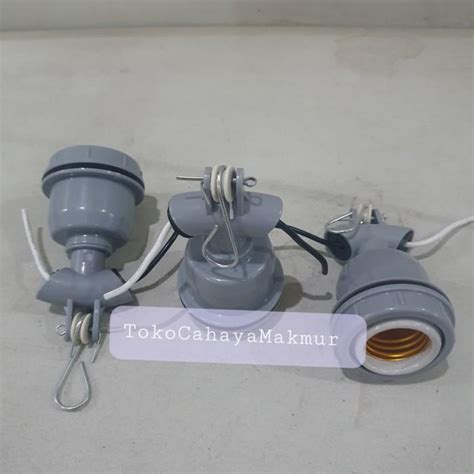 Jual Fiting Gantung E27 Keramik Wd Pvc And Besi Fiting Lampu E27 Kawat Fiting E27 Pvc Kota