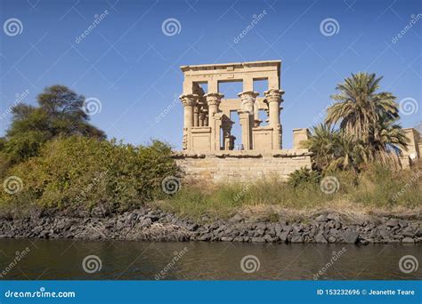 Templo De Philae Perto De Aswan Ao Longo De Nile River Egito Um